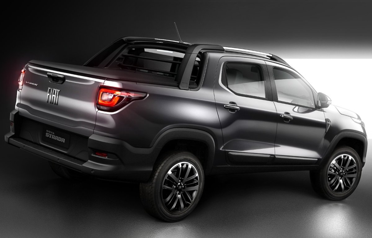 AutoData Editora - Fiat libera outra foto da nova geração da Strada