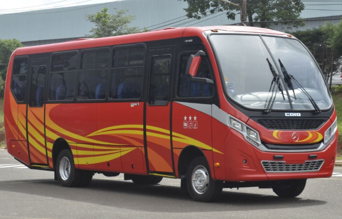 AutoData Editora - Mercedes-Benz e Caio apresentam micro-ônibus no Chile