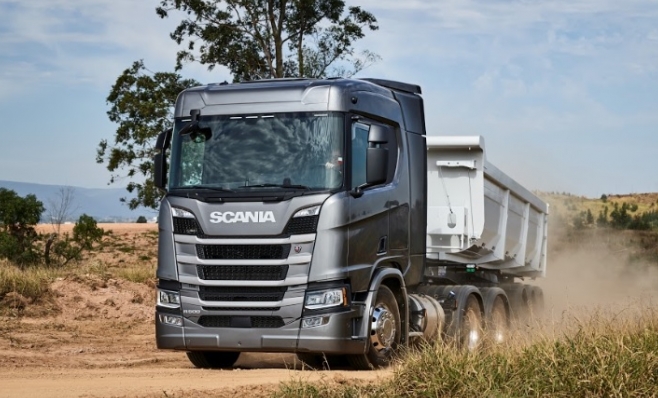 AutoData Editora - Scania começa a vender linha NGR de caminhões